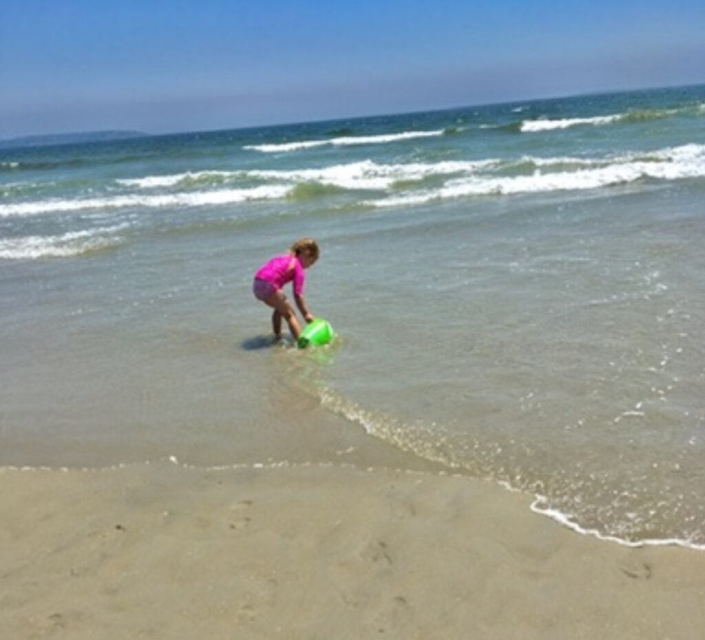 Family Friendly Beach Vacation - Foot Steps Fam